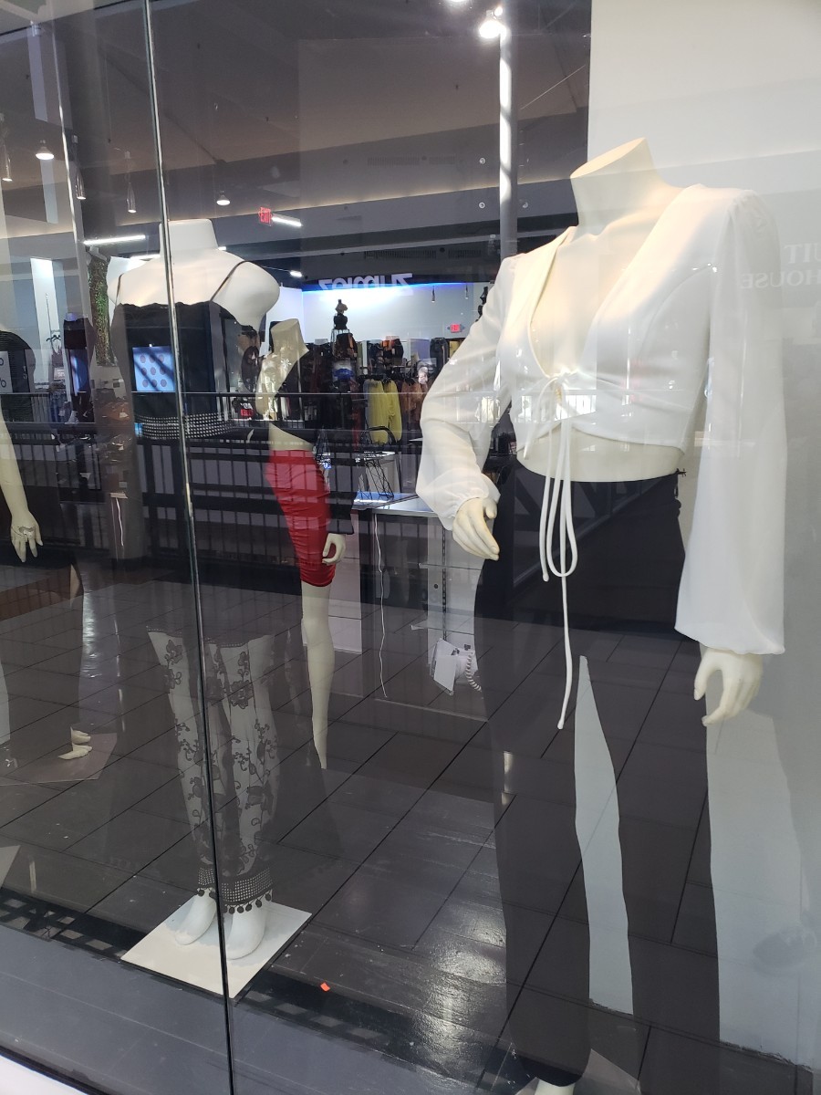 Runway store at Mall.